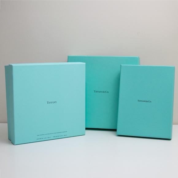 Tiffany & Co. | Jewelry | Set Of Tiffany Co Empty Boxes Lid Wribbons ...